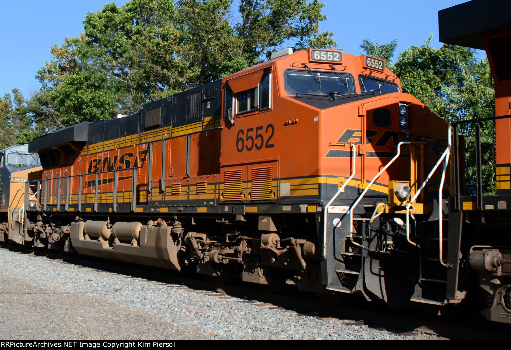 BNSF 6552
